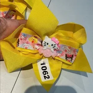 Accessories | 162 Yellowcolor Hello Kitty Hair Alligator Clip Bow ...
